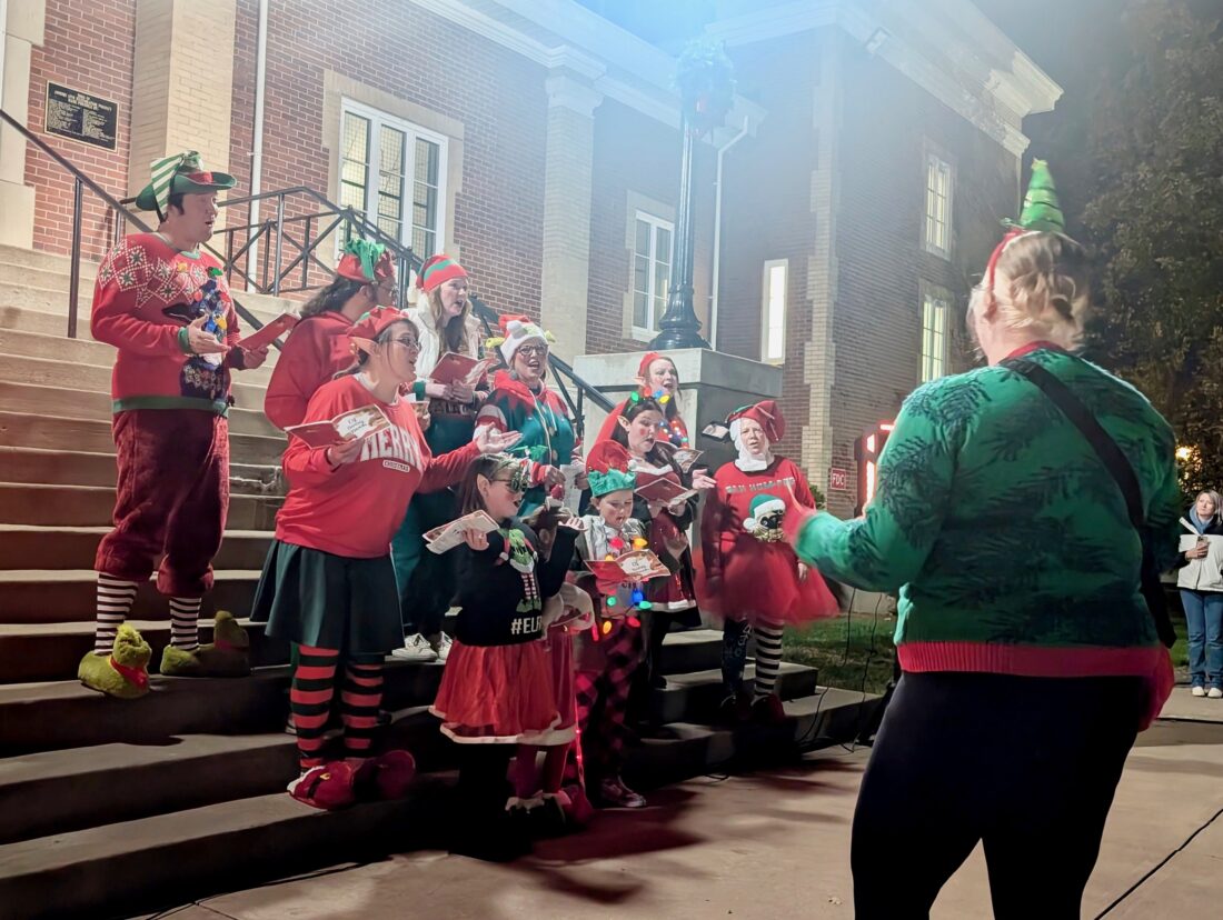Marietta lights Christmas tree on Armory lawn | News, Sports, Jobs ...